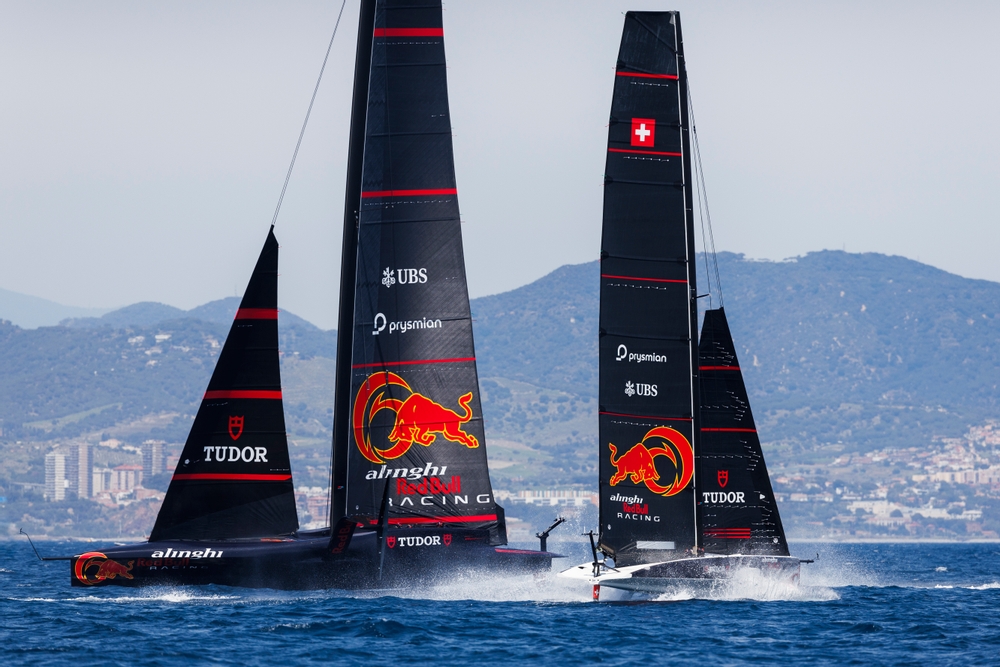 Two boats, one vision - Alinghi Red Bull Racing